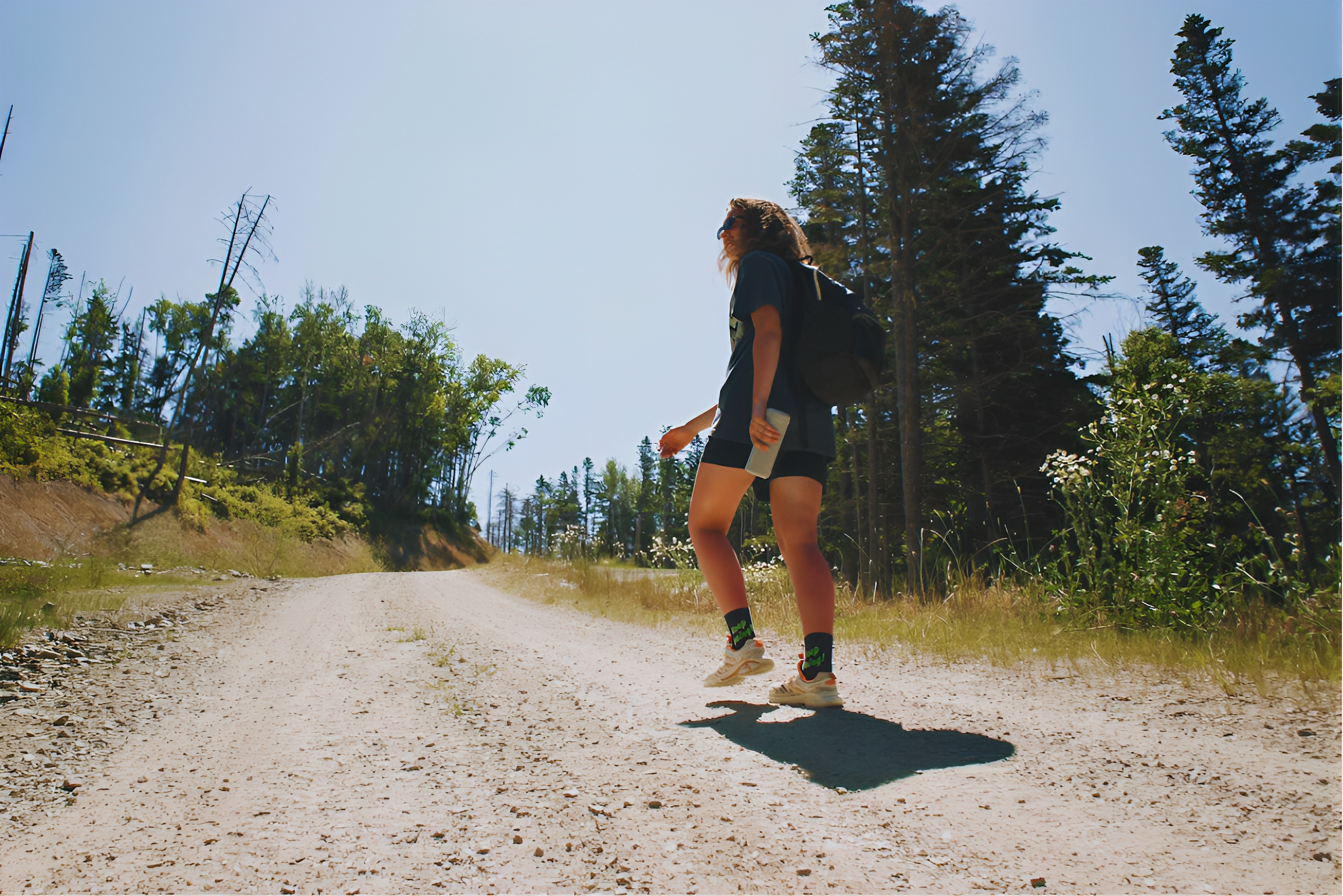 24 Good Hiking Clothes for Women - Chiic Magazine